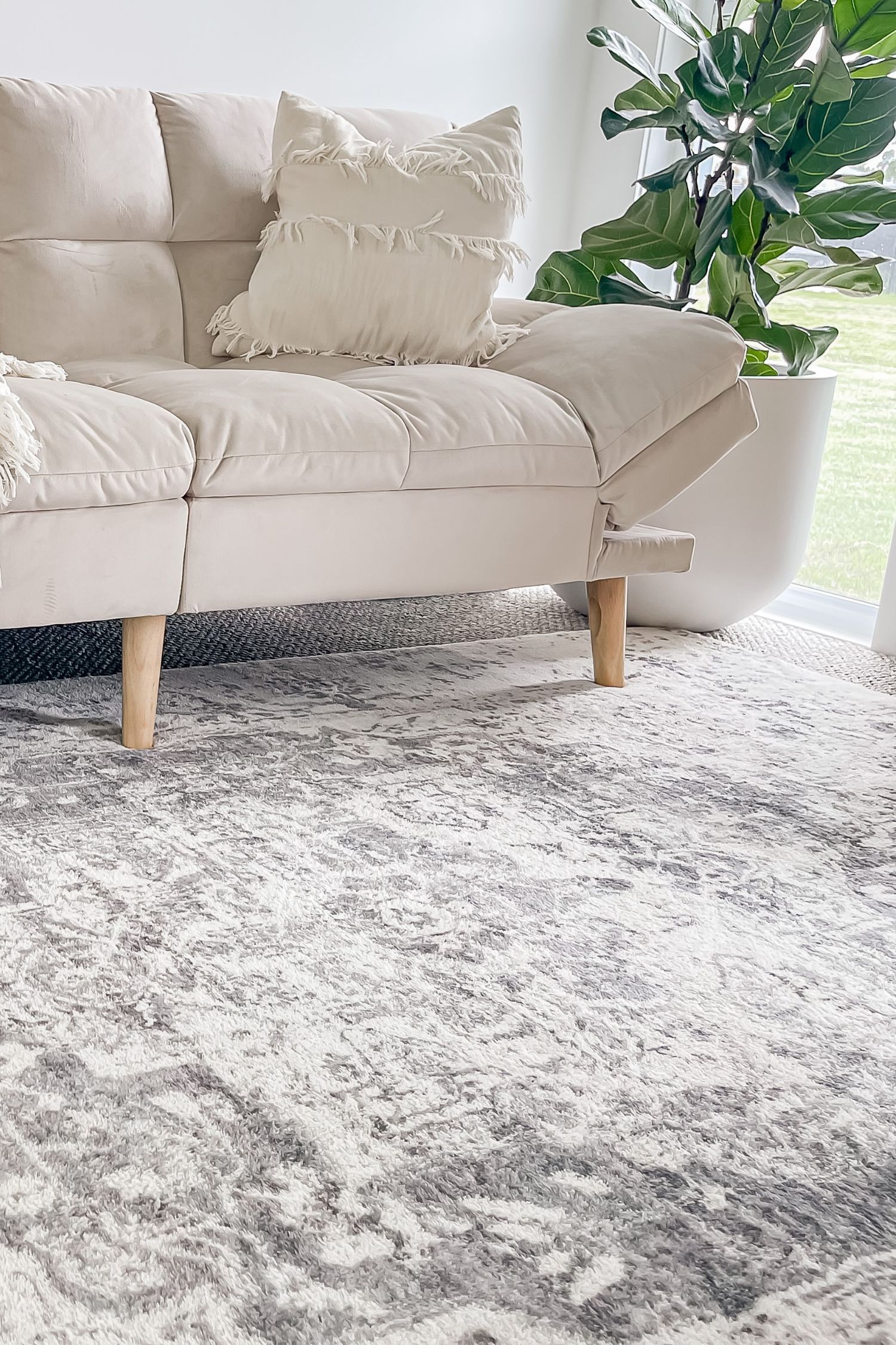 Your Guide to Rugs that Suit Your Lifestyle with Miss Amara - Style ...