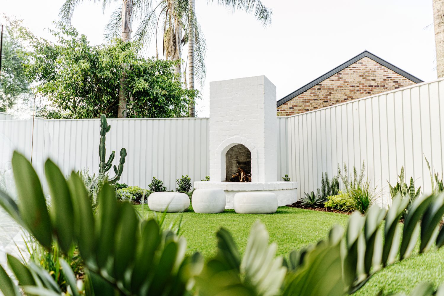 The Art of Landscape Design with Elizabeth Weyer - Style Sourcebook