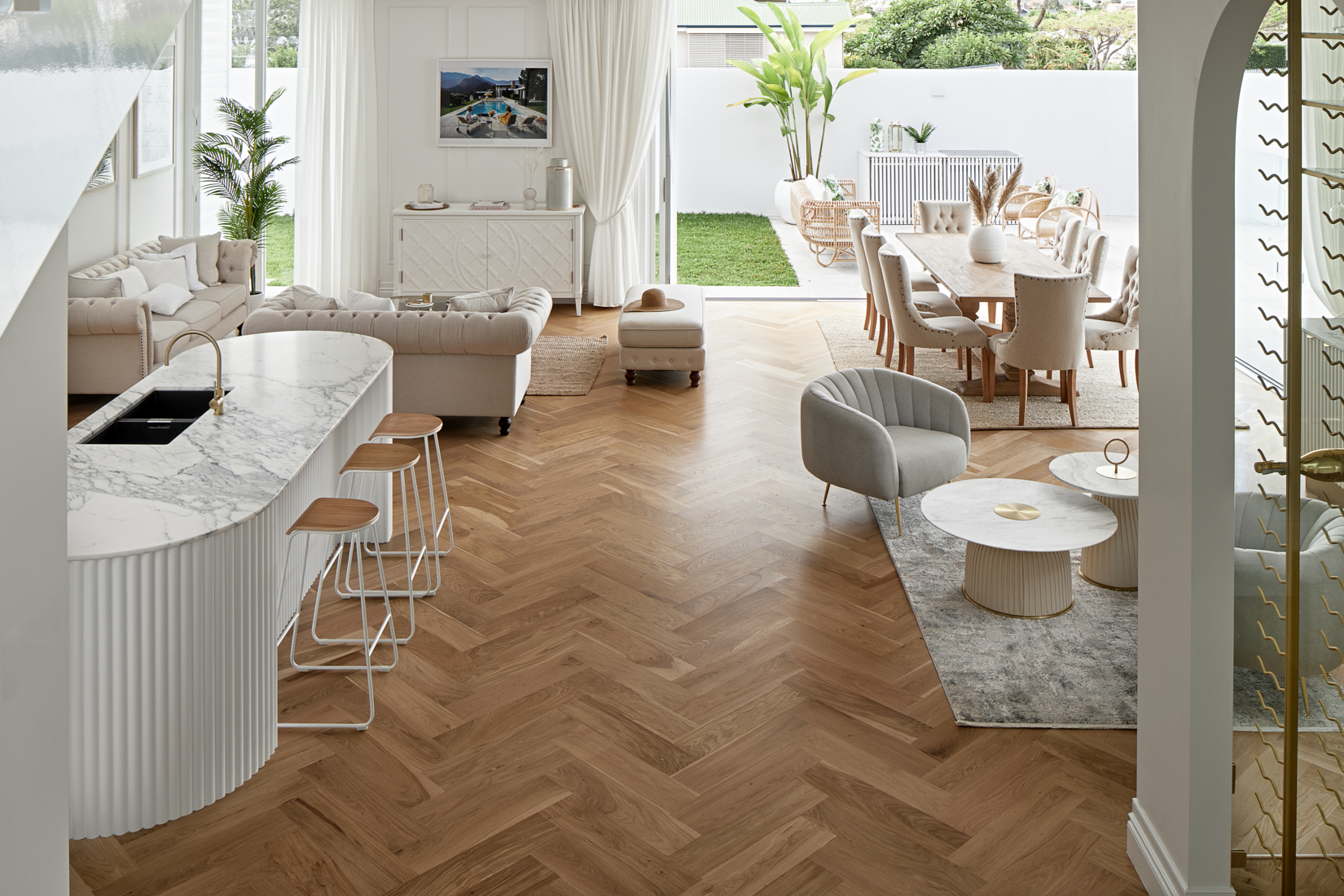 A Classic Queenslander Renovated into a Palm Springs-Inspired Oasis ...