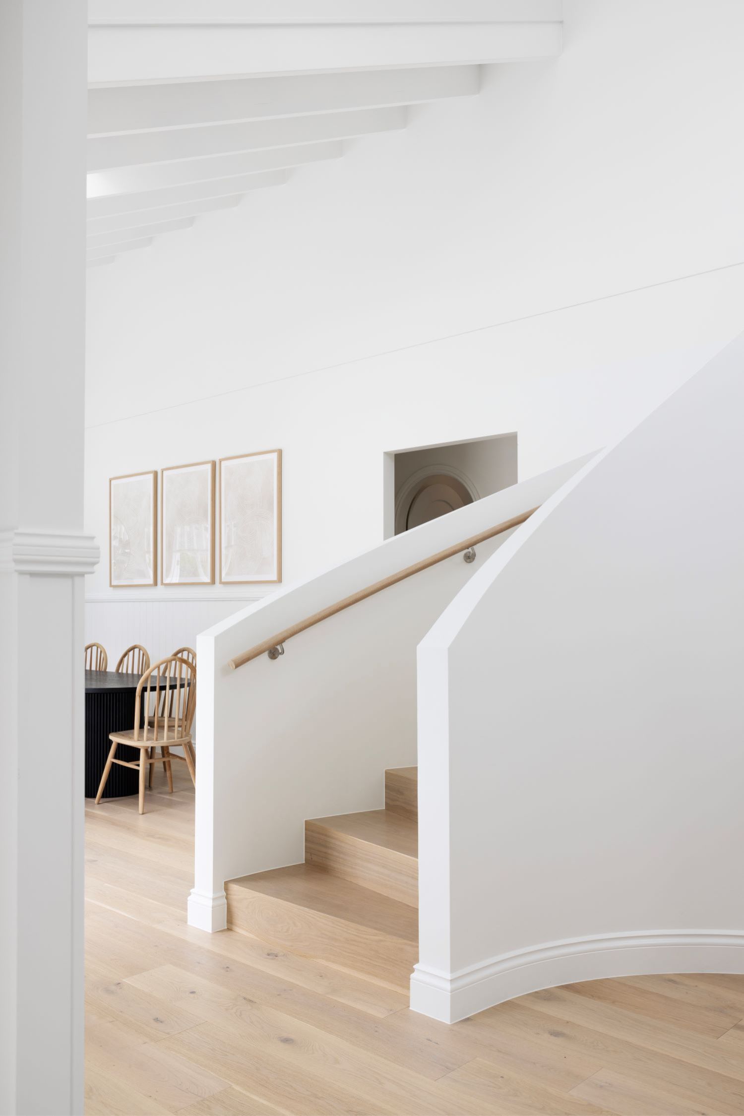 A Coastal Queenslander Inspired By Its Burleigh Heads Location - Style ...