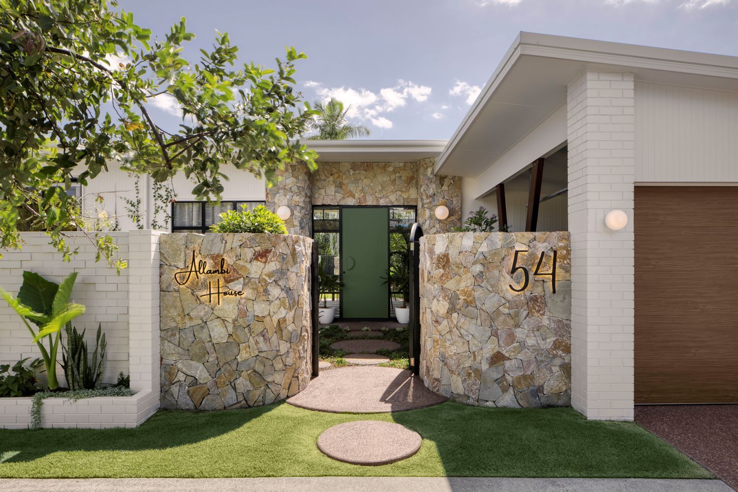 A Mid-Century Modern Renovation With Europe Inspired Details - Style ...