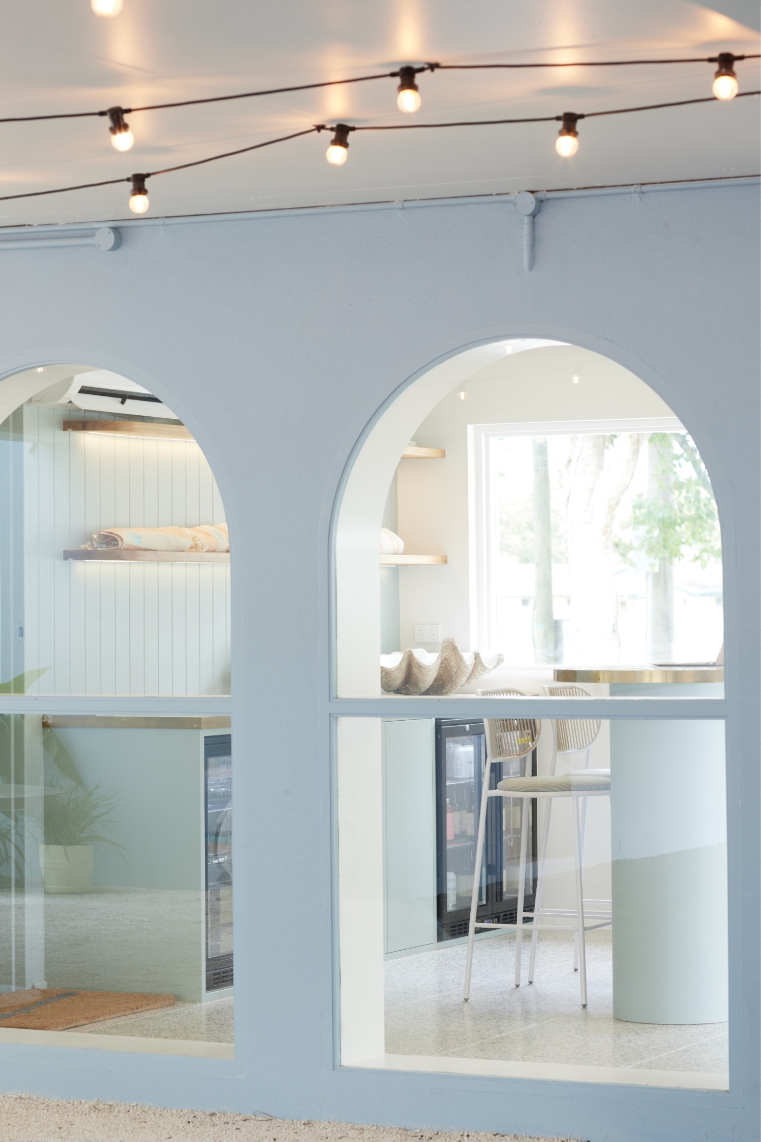 Retro Interior Design Inspired Blue Water Motel - Style Sourcebook