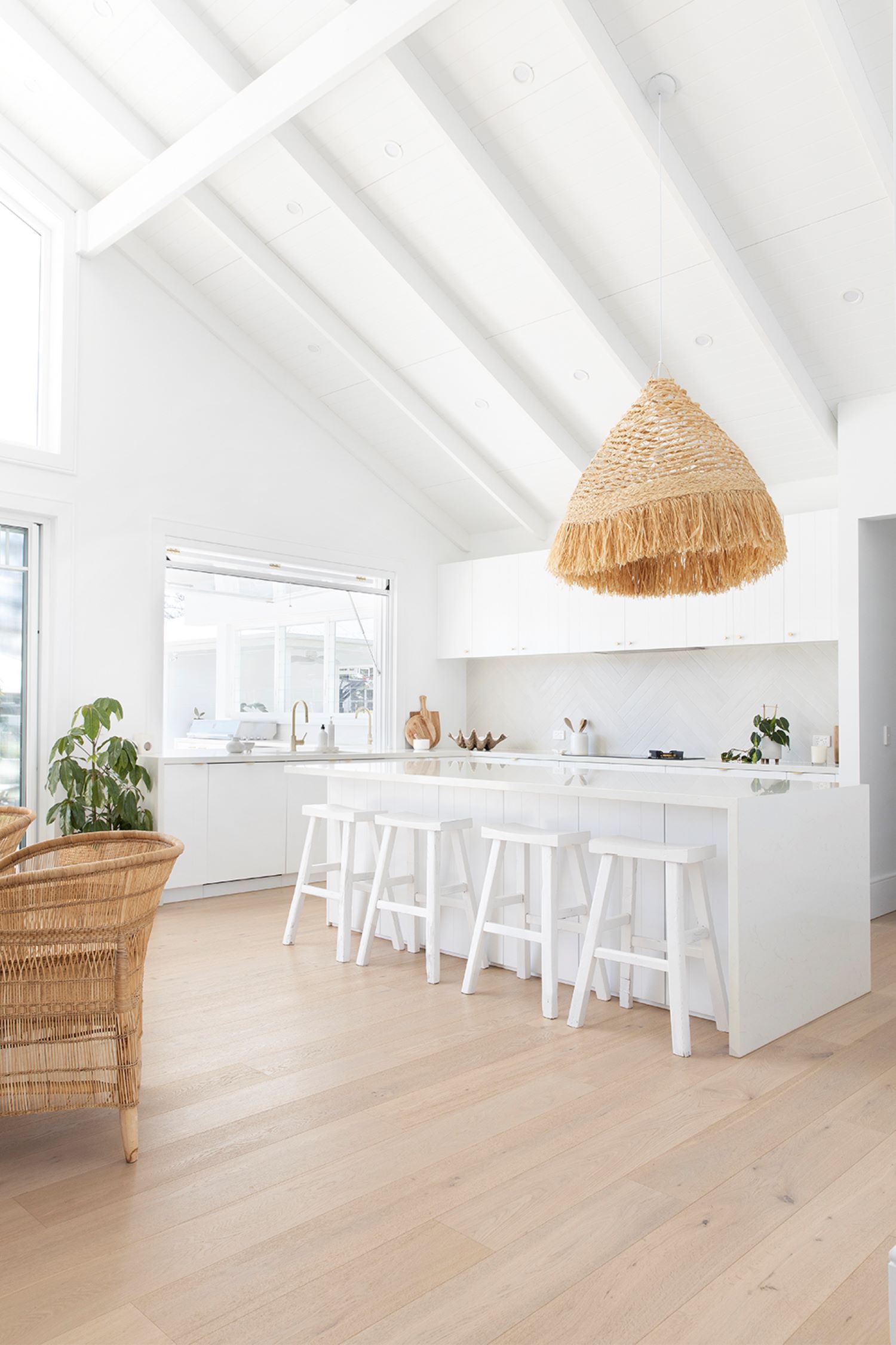 Step Inside The Coastal Barn Dream Home That Is Literal House Goals ...