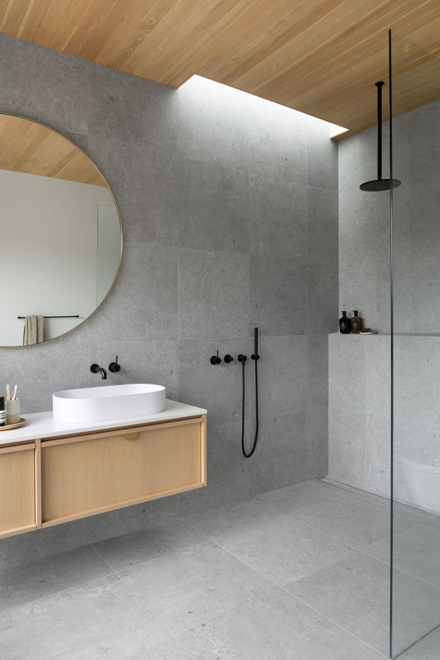 Tour Scenic Vista; A Modern Australian Home with Natural Details ...